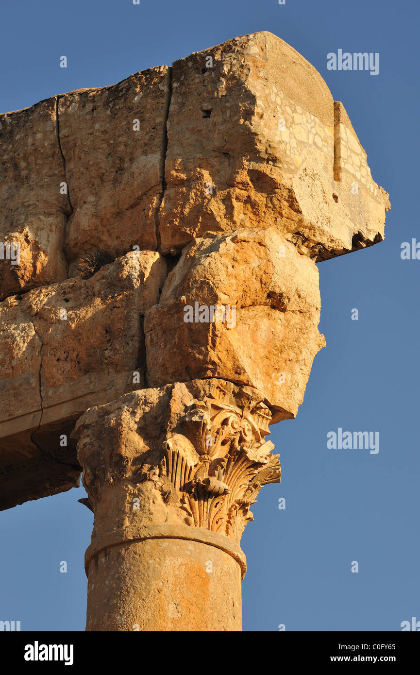 fragment of a Roman column Stock Photo - Alamy