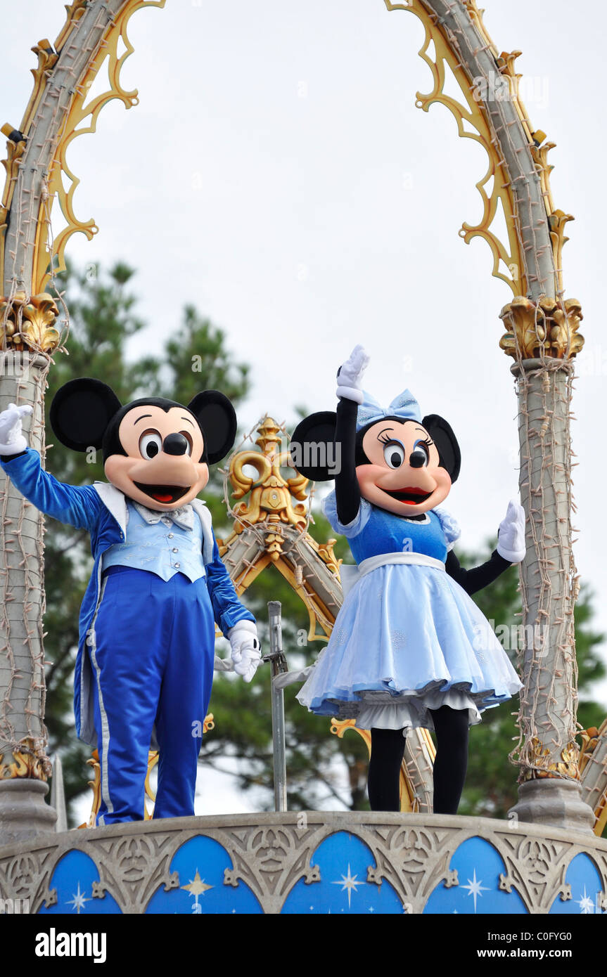 Mickey And Minnie Disney World