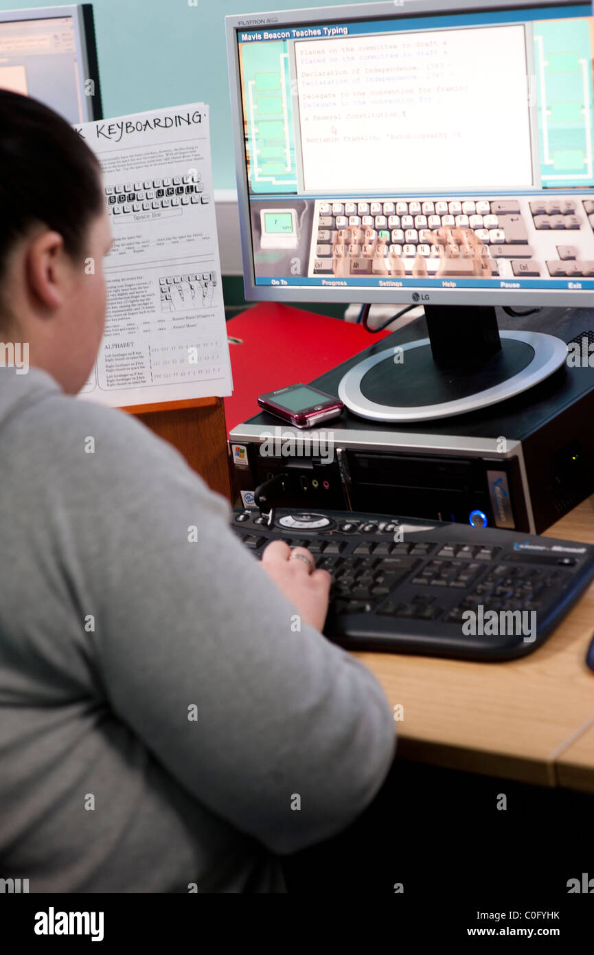 Continuing education classroom hi-res stock photography and images - Alamy