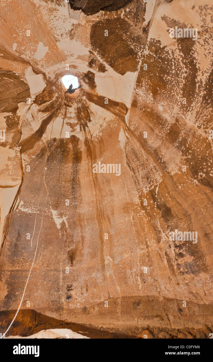 Bell cave hi-res stock photography and images - Alamy