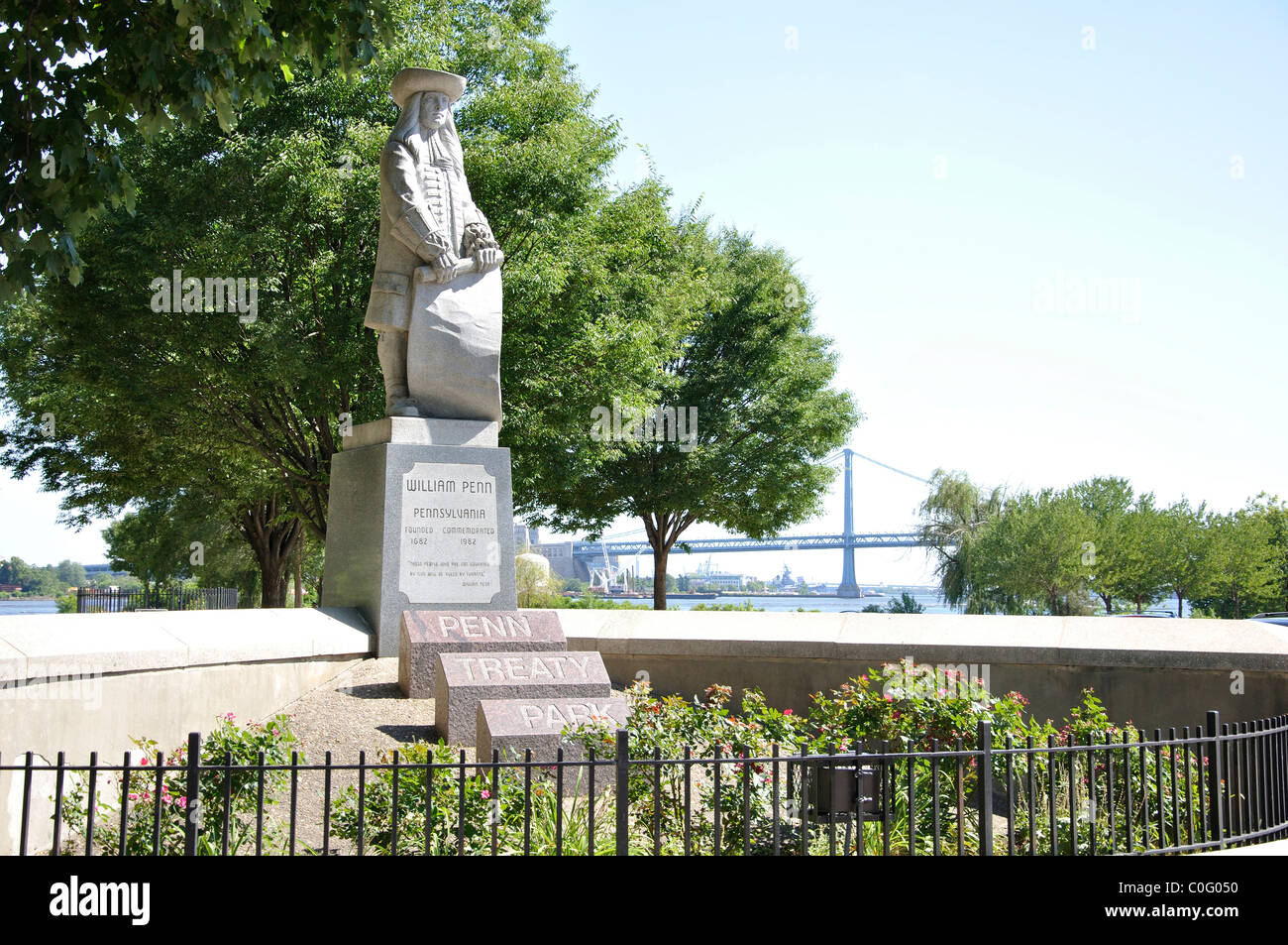Statue of William Penn in Penn Treaty Park, Philadelphia, Pennsylvania ...