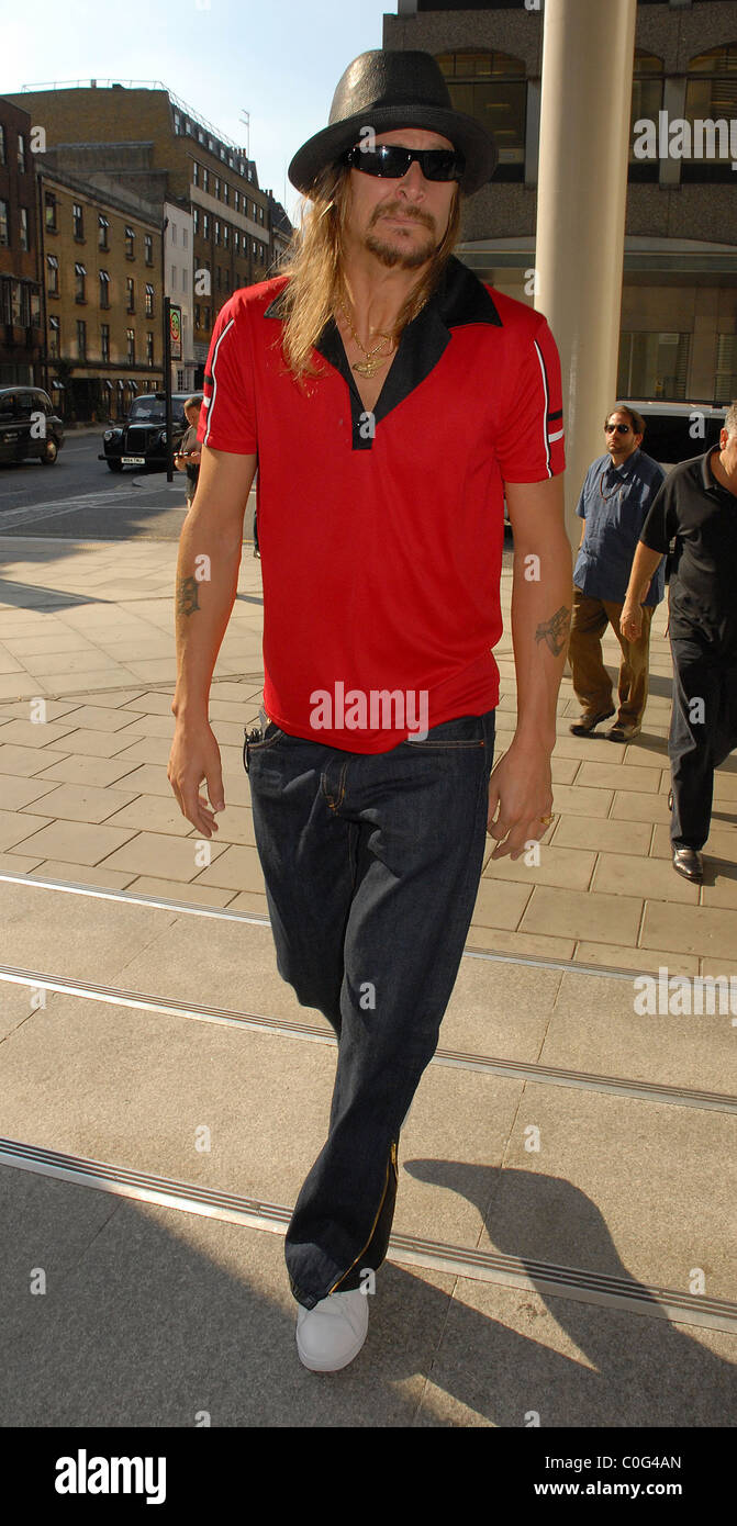 Kid Rock leaving the ITN building London, England - 10.06.08 Stock ...