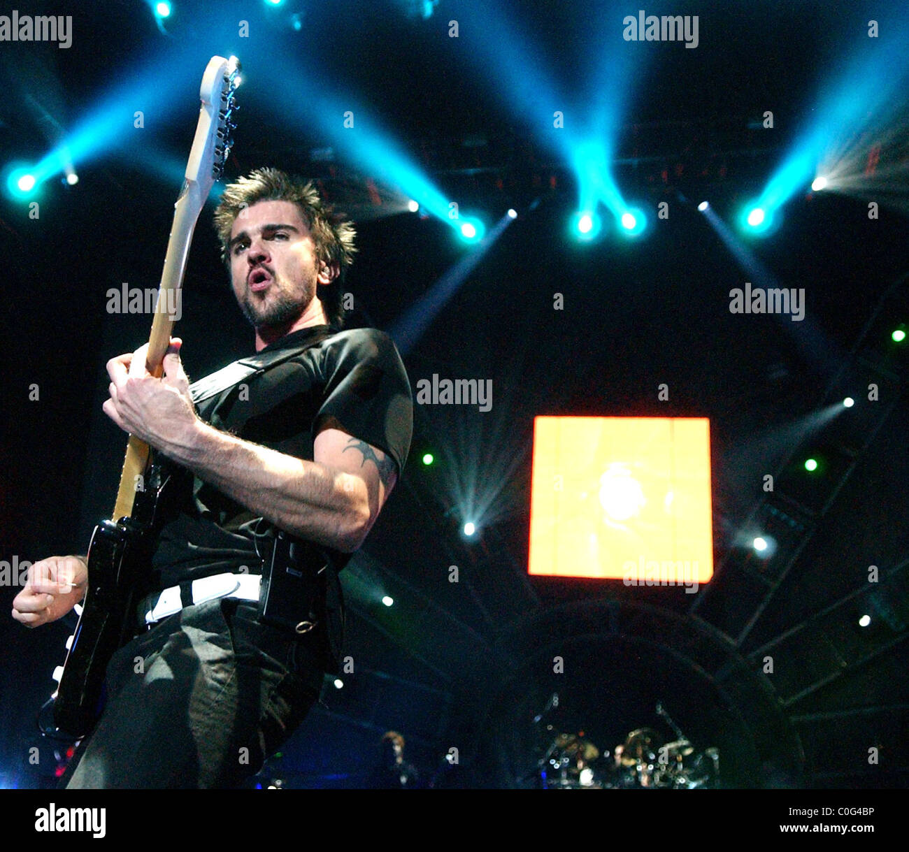 Juanes colombian singer hi-res stock photography and images - Alamy