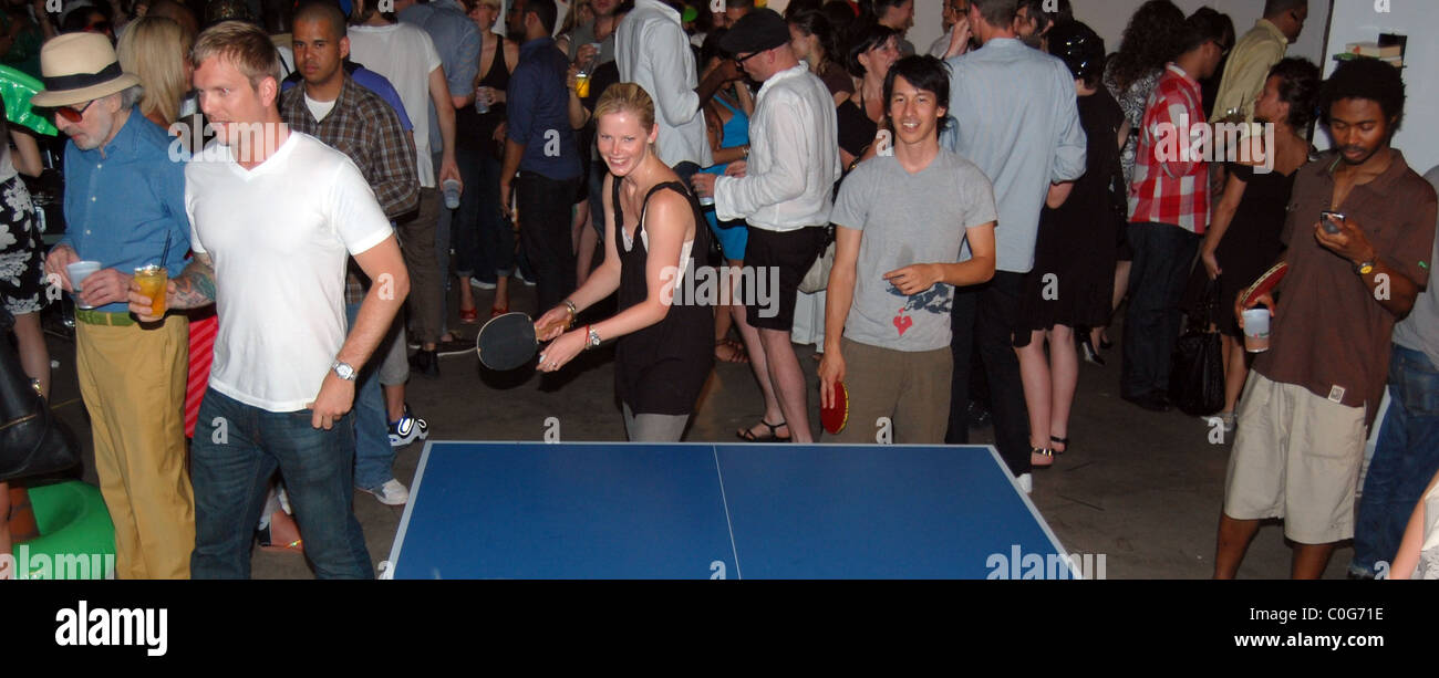 Atmosphere BPMW Agency table tennis party New York City, USA - 11.06.08 ...