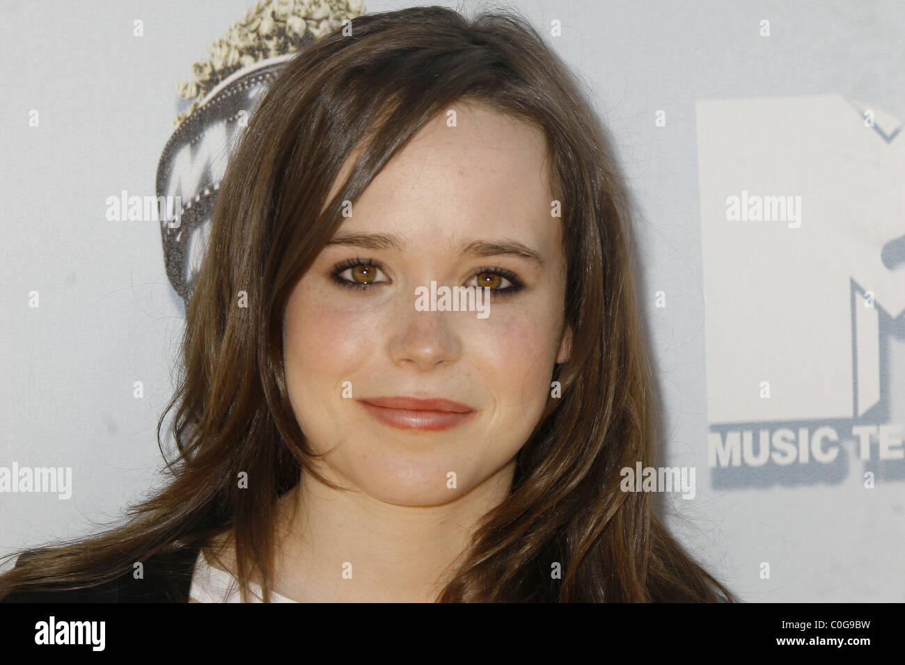 Ellen Page 2008 MTV Movie Awards held at the Gibson Amphitheater ...