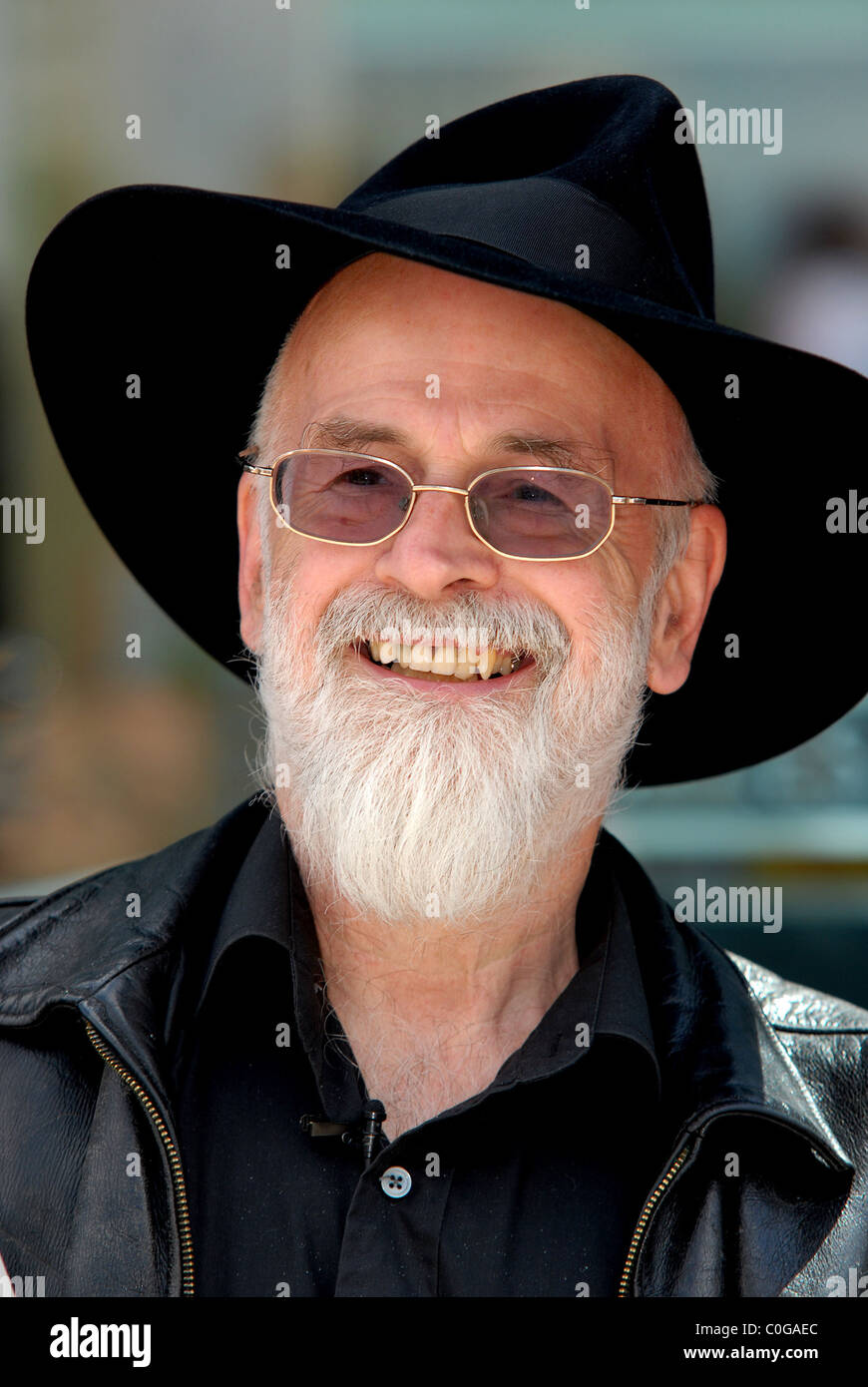 Making money discworld hi-res stock photography and images - Alamy
