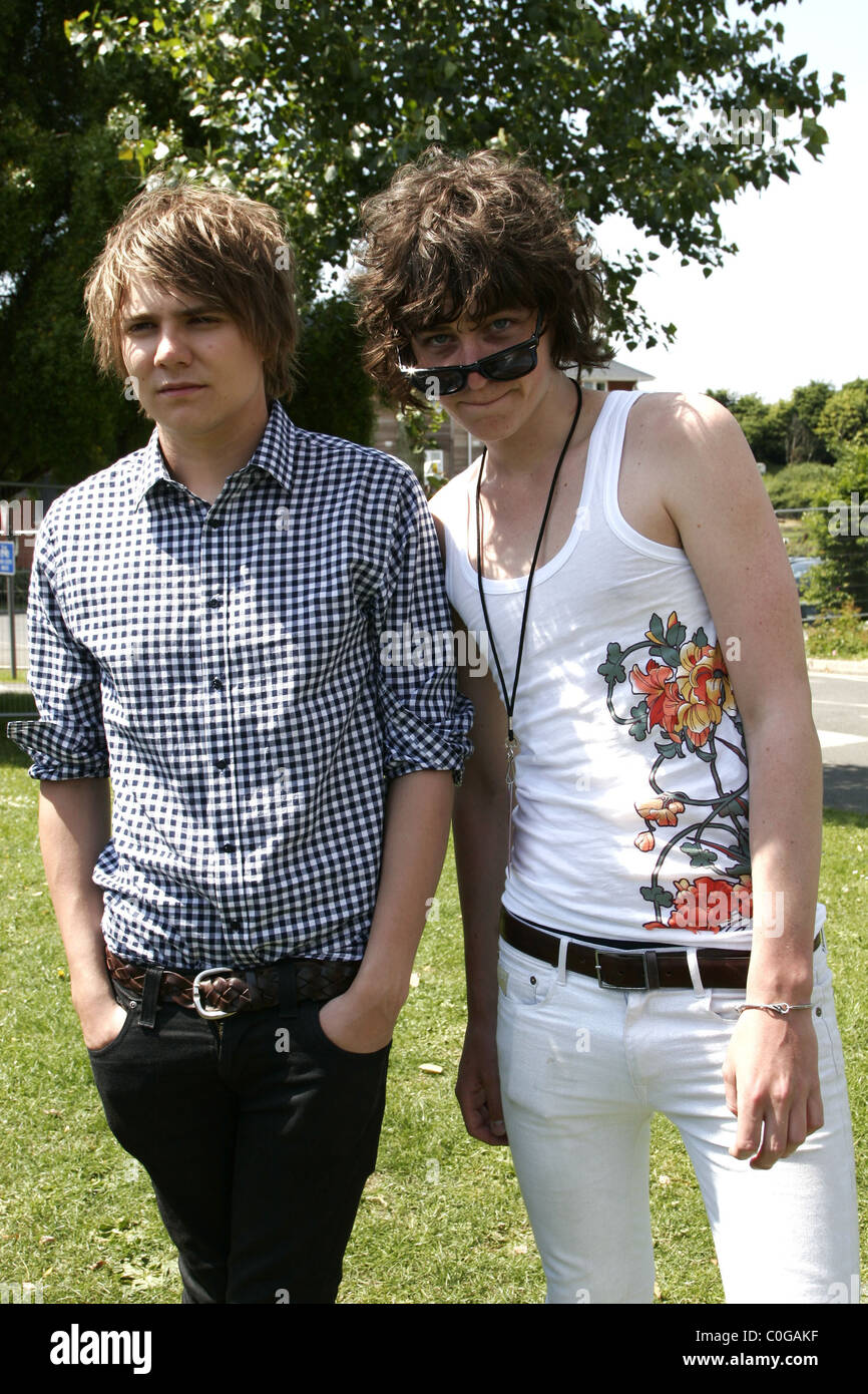 Mark Hayton and George Craig of One Night Only backstage Isle of Wight ...