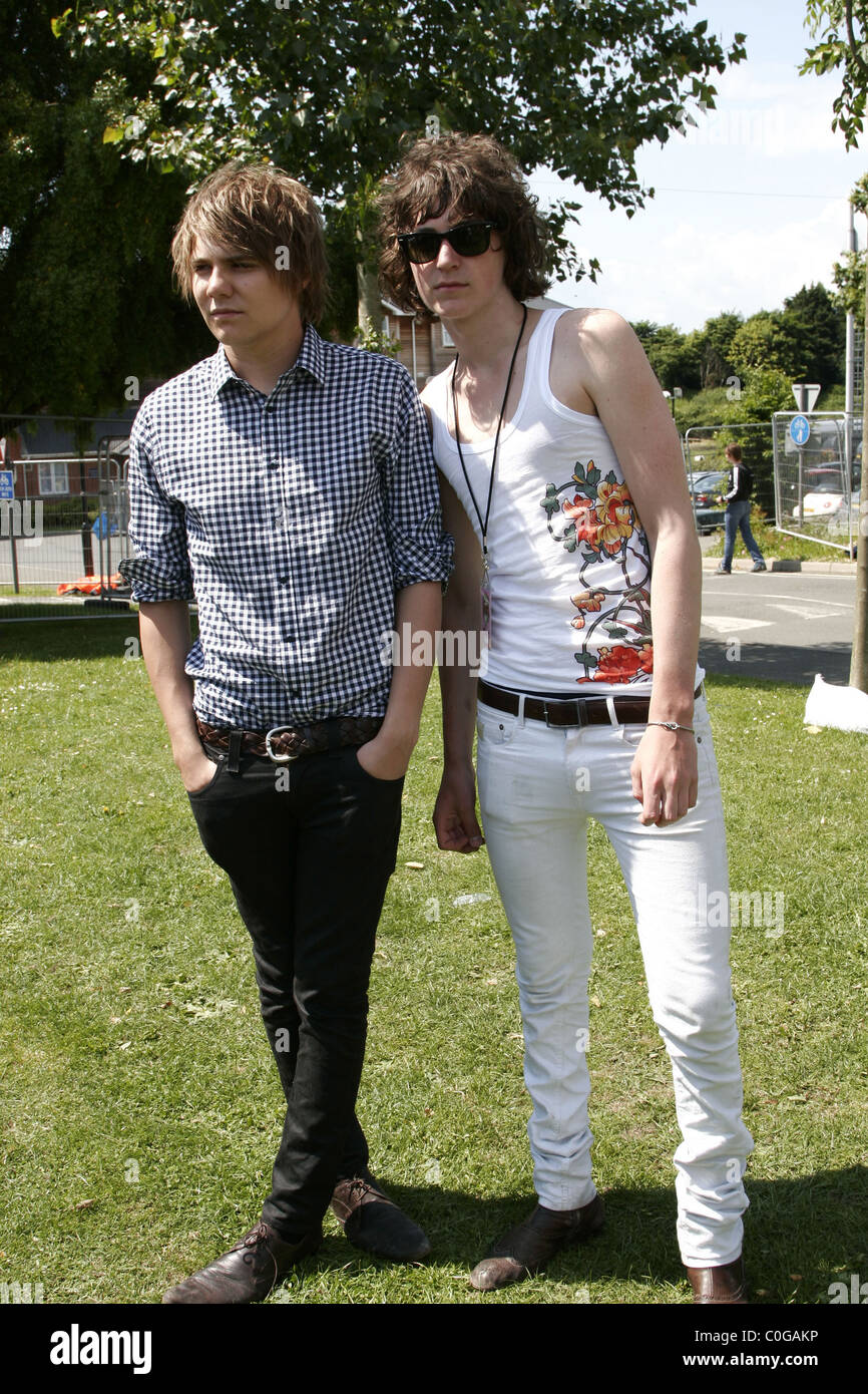 Mark Hayton and George Craig of One Night Only backstage Isle of Wight ...
