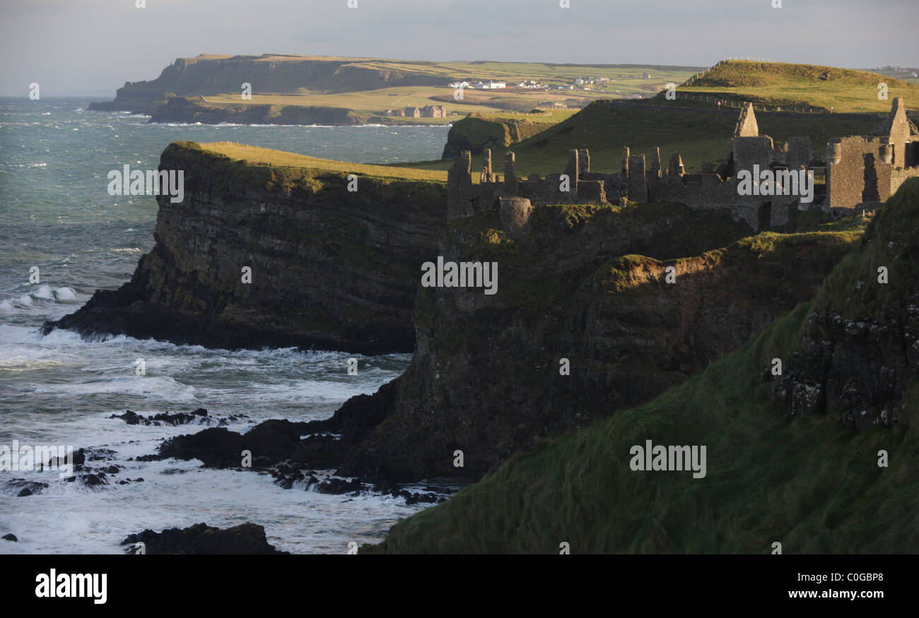 Dunluce castle giants causeway hi-res stock photography and images - Alamy