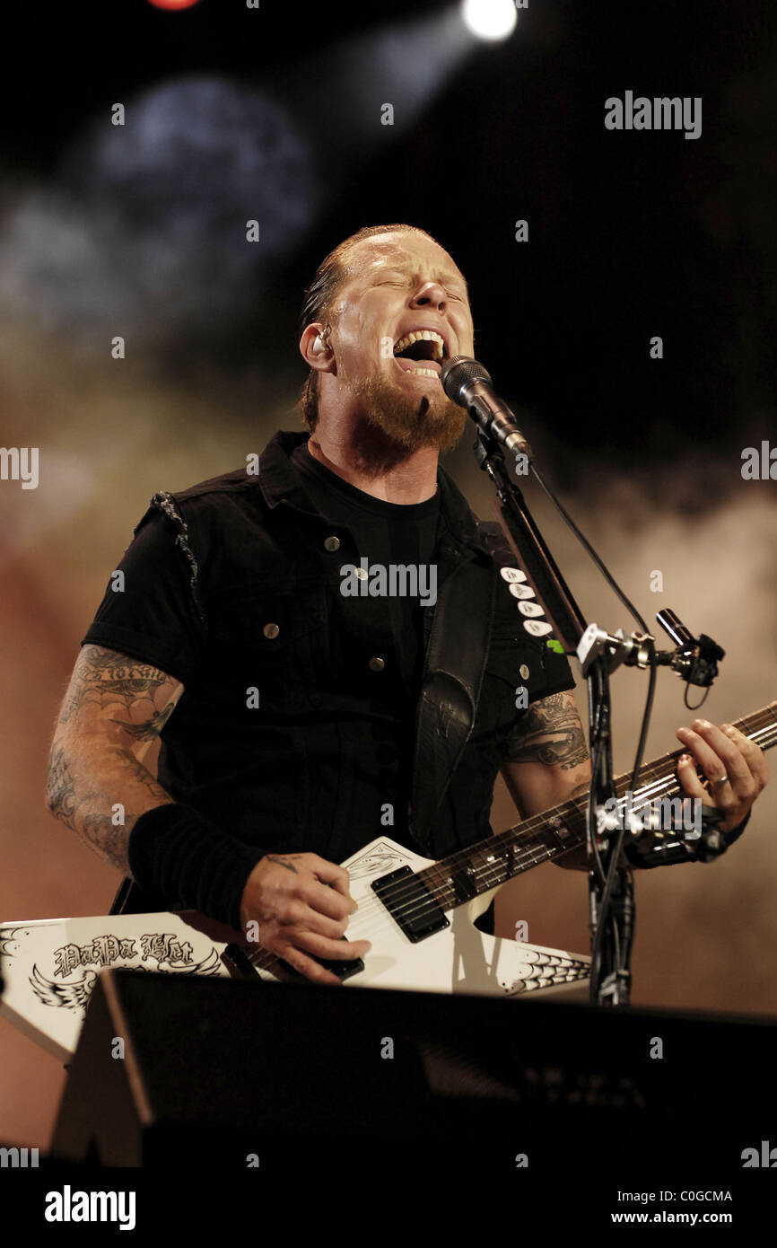 James Hetfield Metallica Stock Photos & James Hetfield Metallica Stock ...
