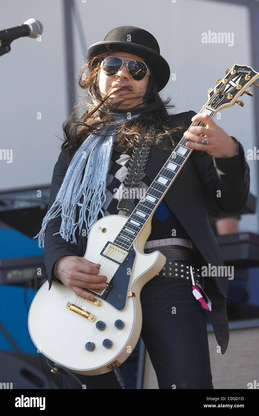 Andre Indiana performing live at Rock in Rio Lisboa 2008 Lisbon ...