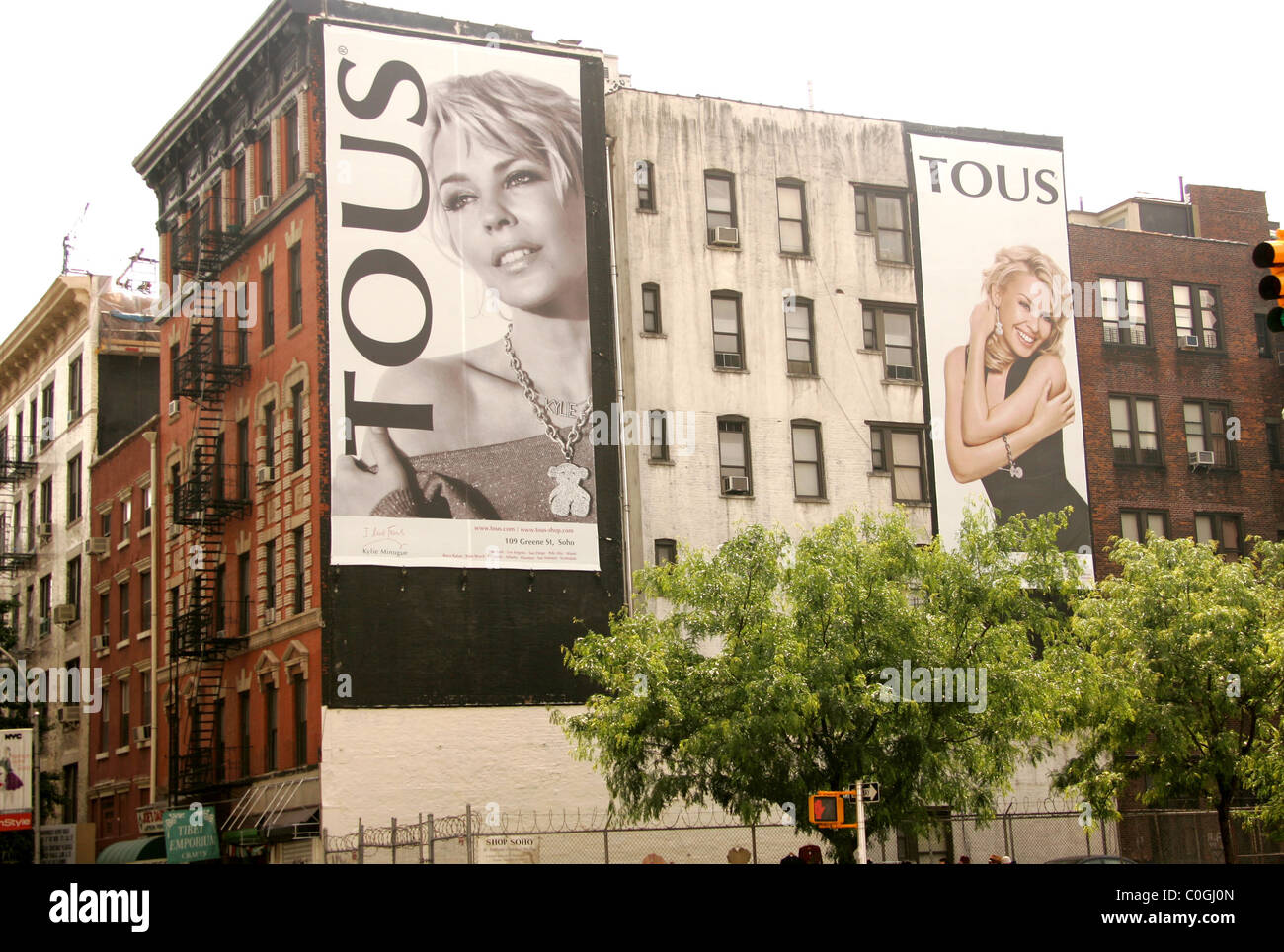 Huge advertising posters hi-res stock photography and images - Alamy