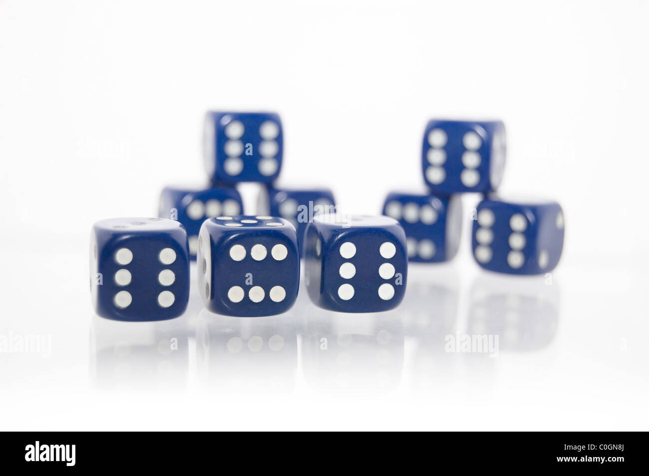 6 dice hi-res stock photography and images - Alamy