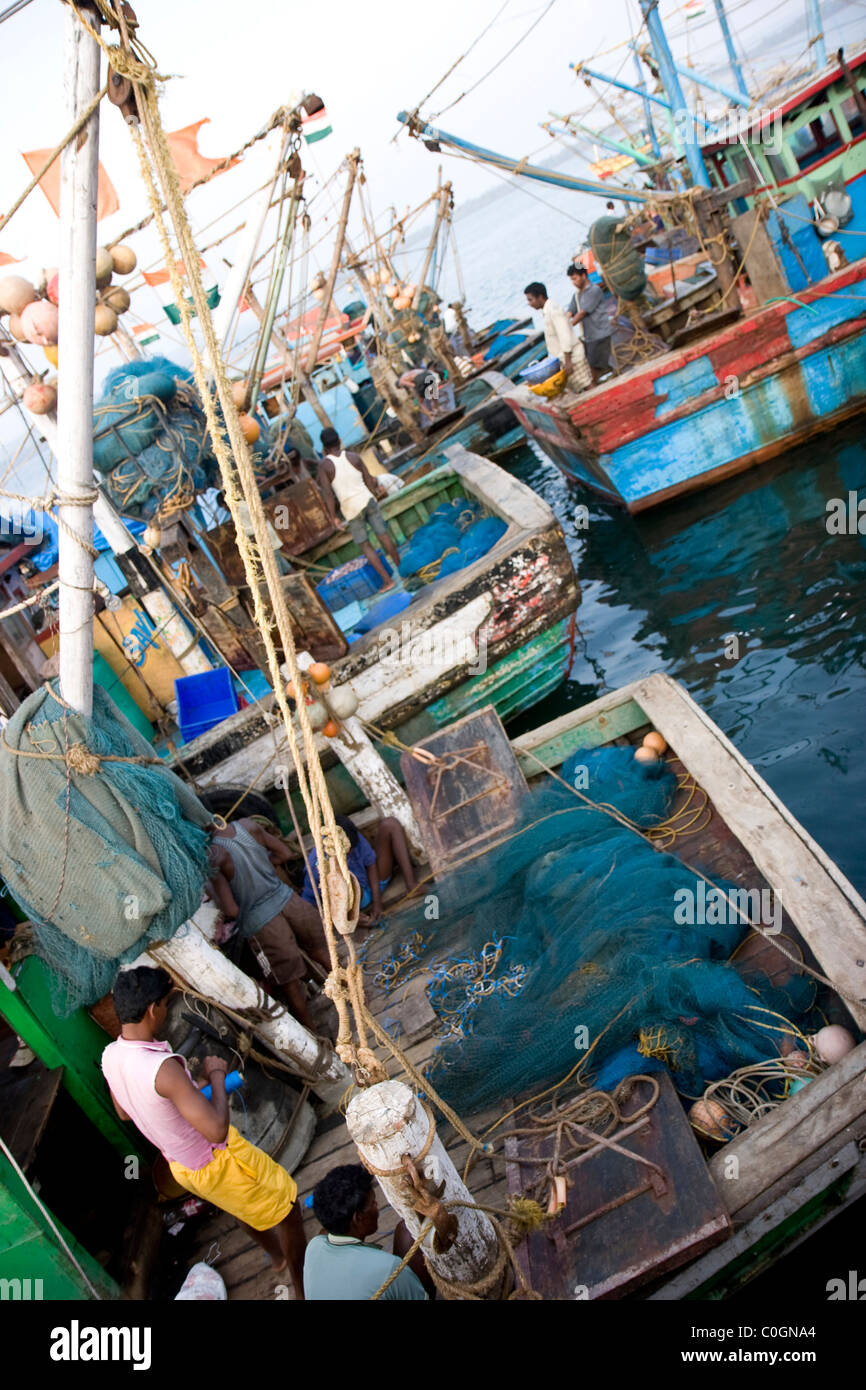 Goan fishing boats hi-res stock photography and images - Alamy