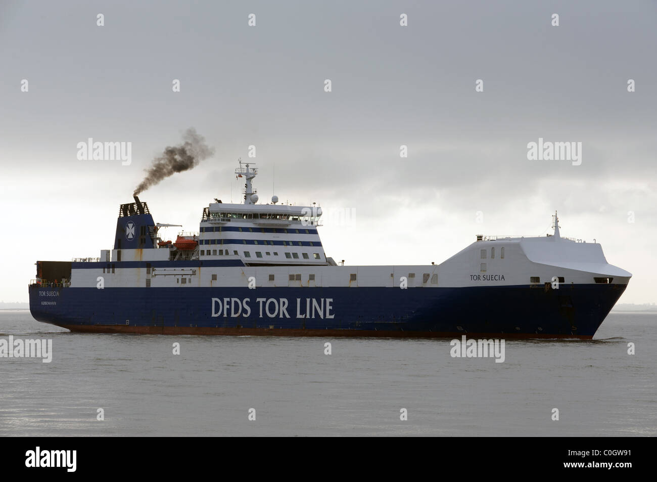 DFDS Tor Line Ro-Ro ferry Stock Photo - Alamy