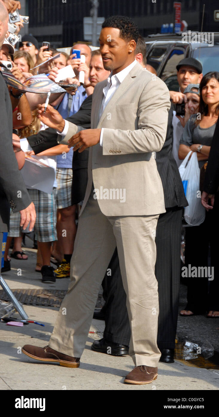 Will Smith arrives to appear on CBS' 'Late Show With David Letterman ...