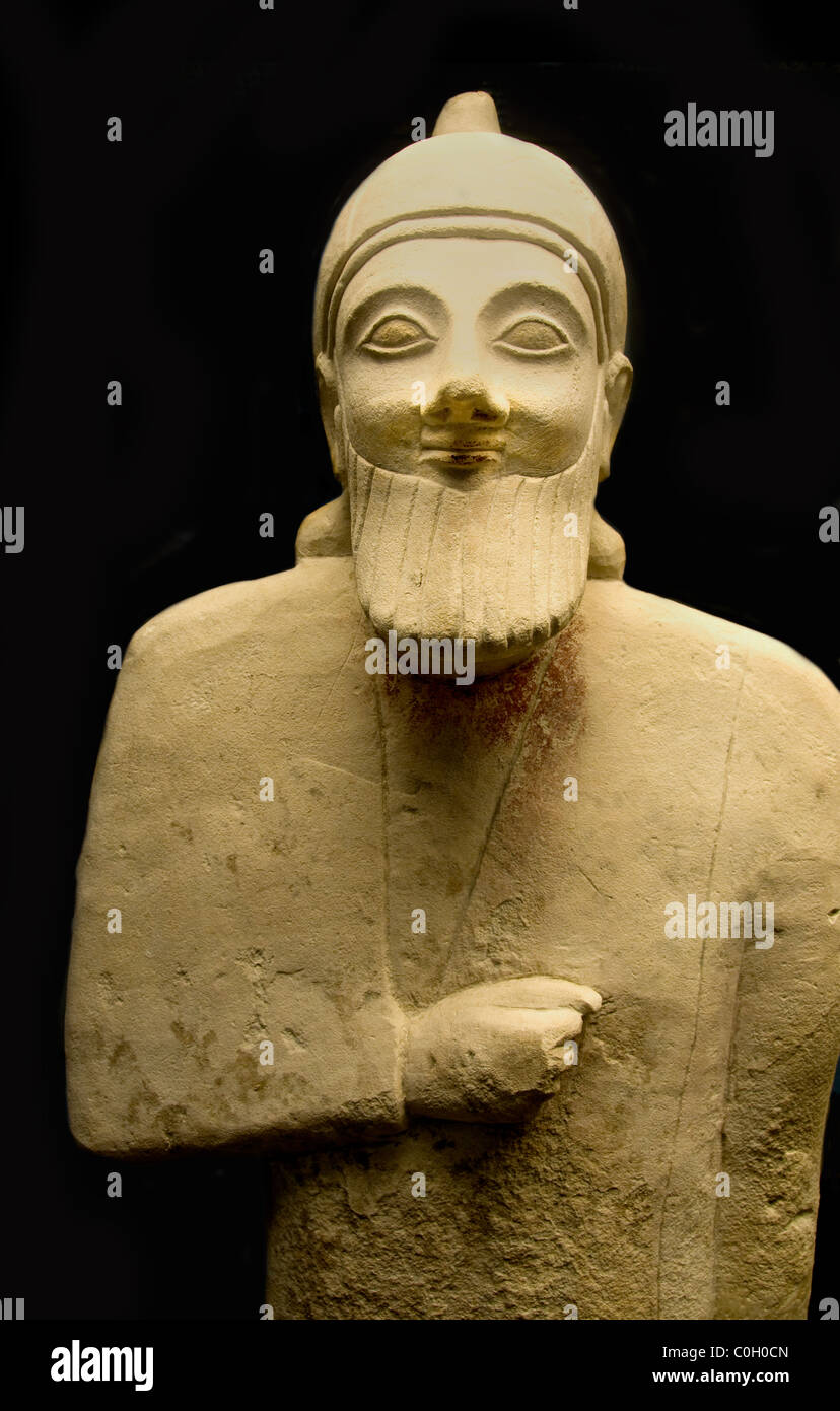 Whorshipper cyprus 575 BC sanctuary of apollo phrangissa tamassos Stock ...