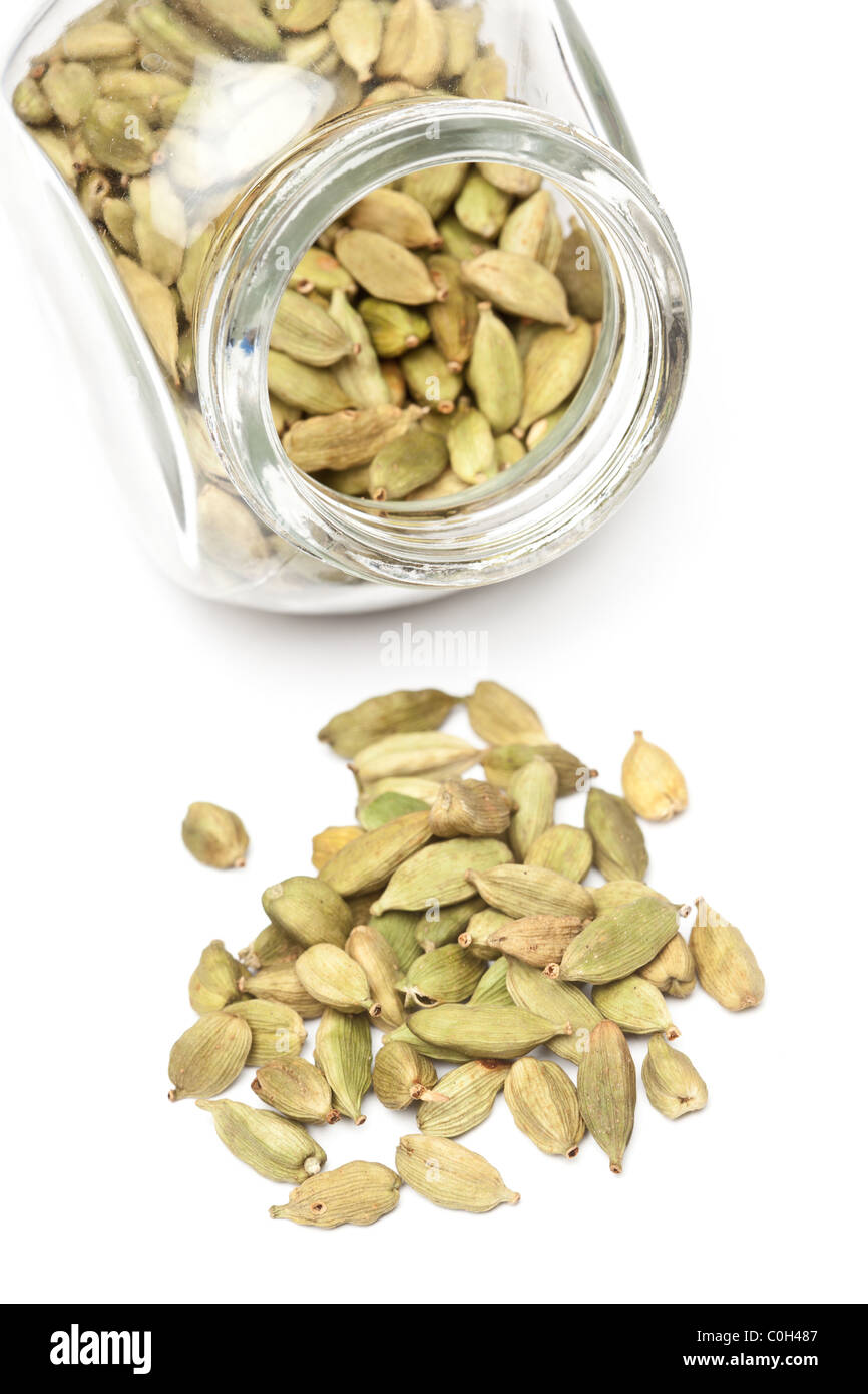 Cardamom pods in a spice jar Stock Photo - Alamy