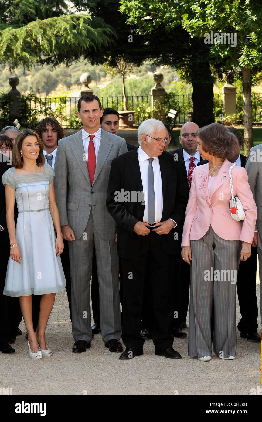 Princess Letizia, Prince Felipe, Luis Aragones and Queen Sophia The ...