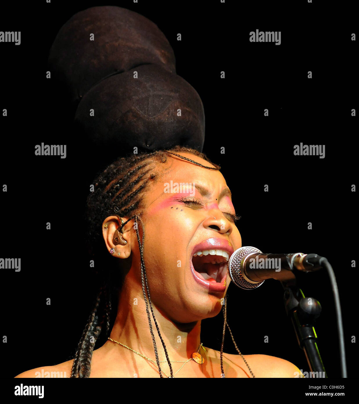 Erykah Badu performing at Vicar Street Dublin, Ireland - 01.07.08 ...