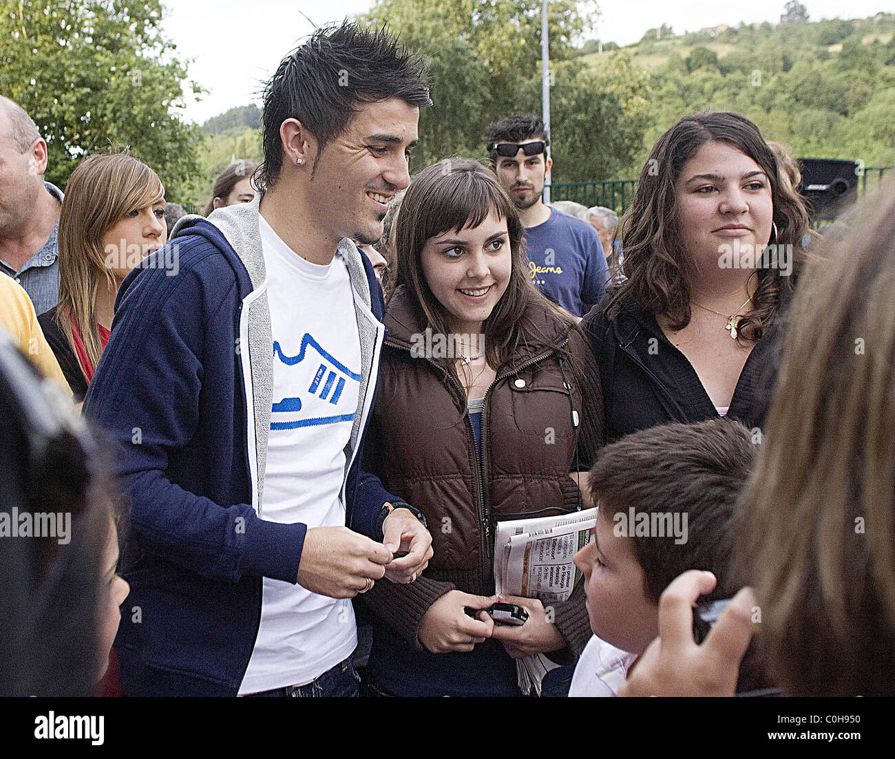 Spanish Footballer David Villa is honoured by his home town of Tuilla ...
