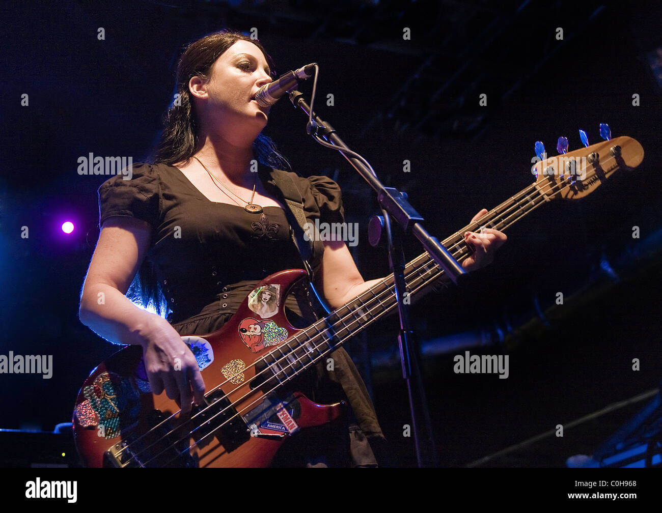 Abby Travis The Bangles performing live at Liverpool Carling Academy ...