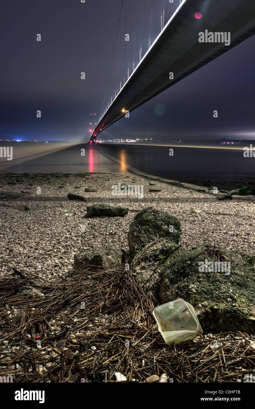 Humber bridge at night hi-res stock photography and images - Alamy