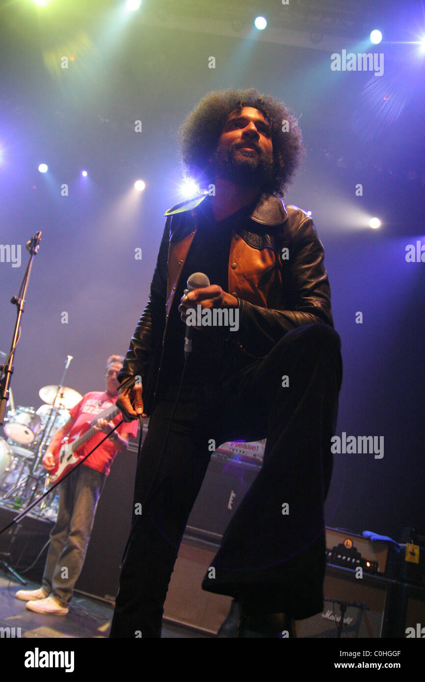 William duvall concert hi-res stock photography and images - Alamy