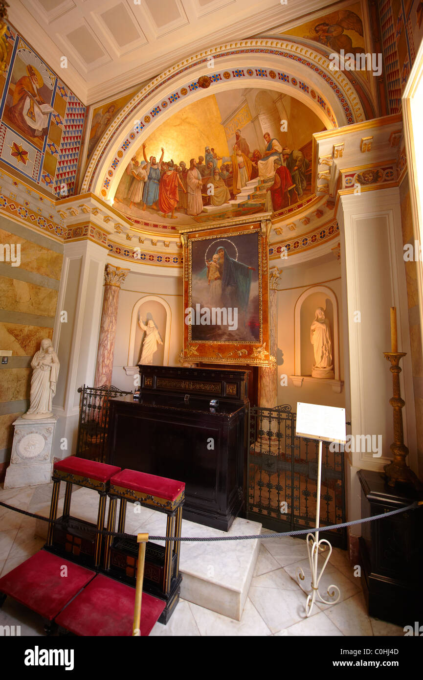 The Neo Classical chapel of the Achilleion [ Achilles, Αχίλλειο ...