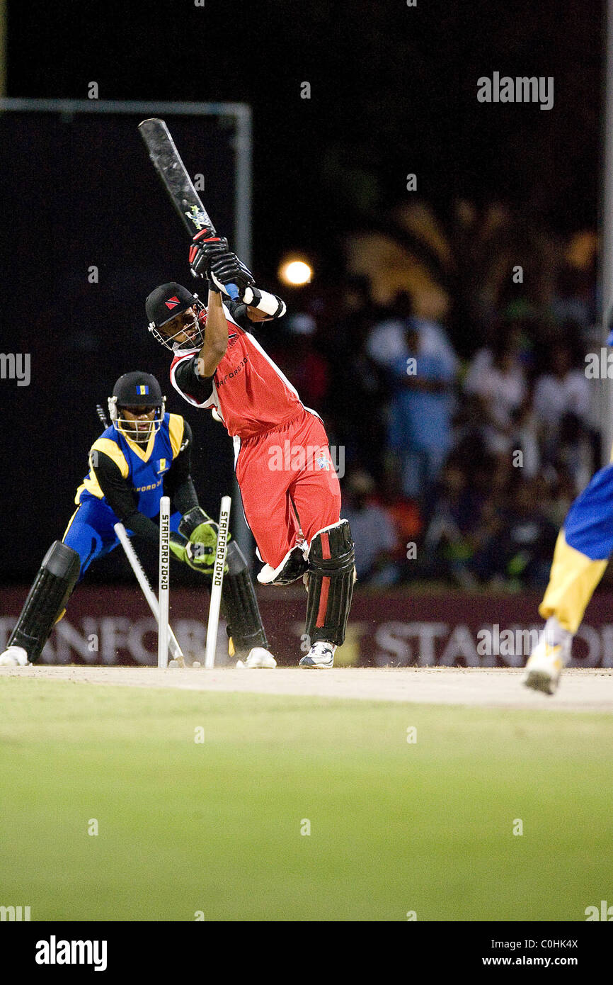 Lendl simmons hi-res stock photography and images - Alamy