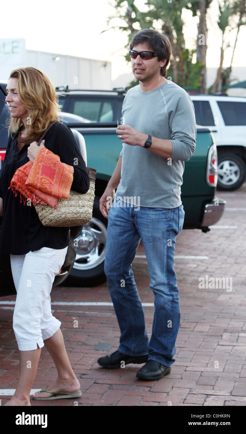 Ray romano family hi-res stock photography and images - Alamy