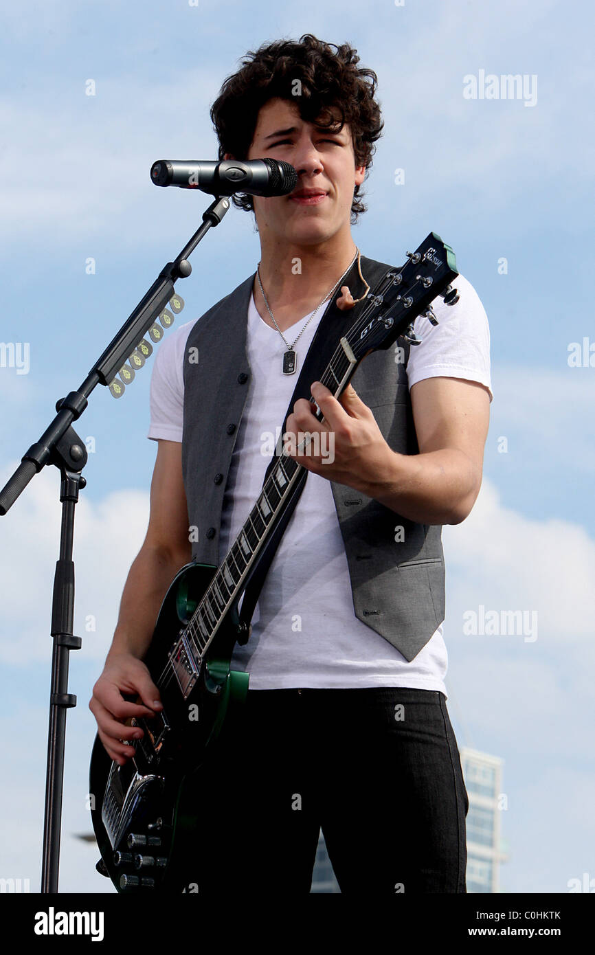 Jonas Brothers performing live at VIVA TV's floating stage on river ...