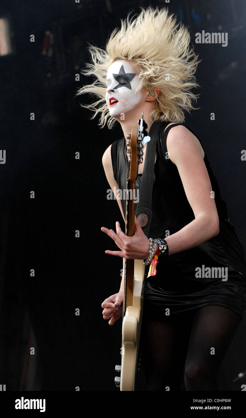 Charlotte Cooper Of The Subways Download Festival 2008 - Day One at ...