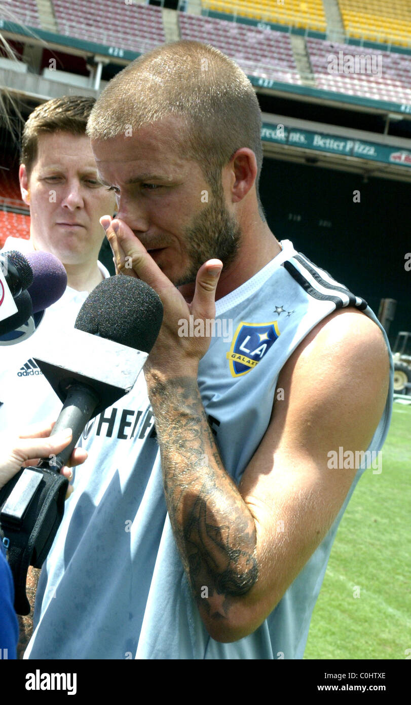 David Beckham joins his LA Galaxy team-mates to warm up at the RFK ...