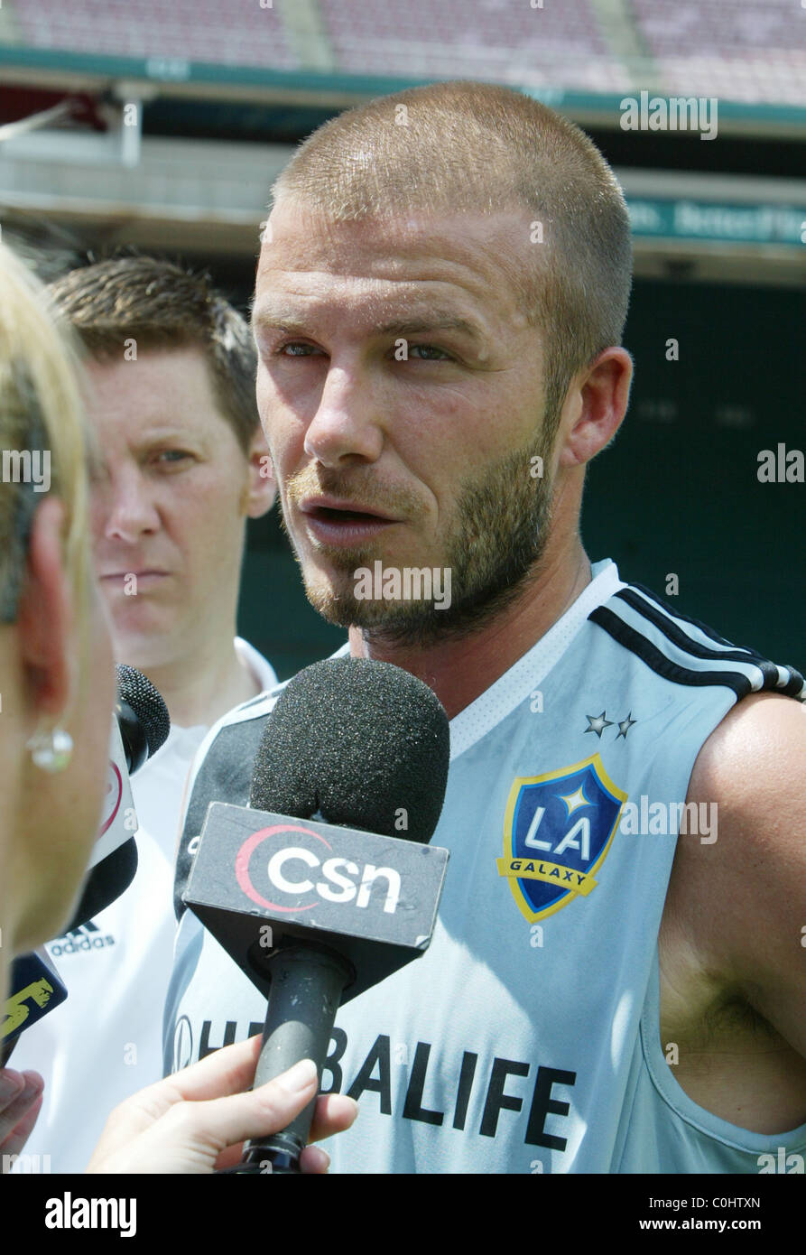 David Beckham joins his LA Galaxy team-mates to warm up at the RFK ...