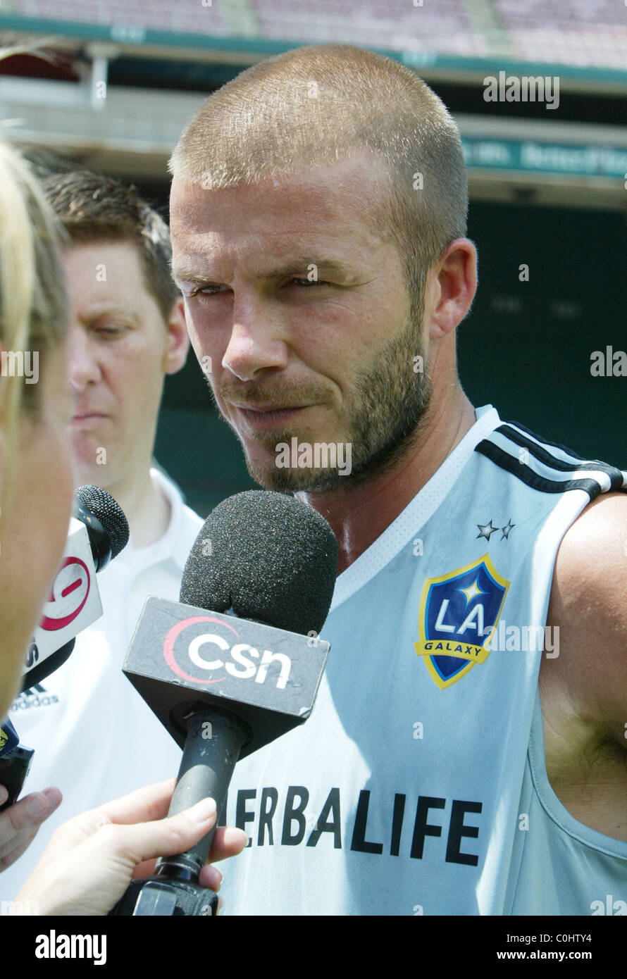 David Beckham joins his LA Galaxy team-mates to warm up at the RFK ...