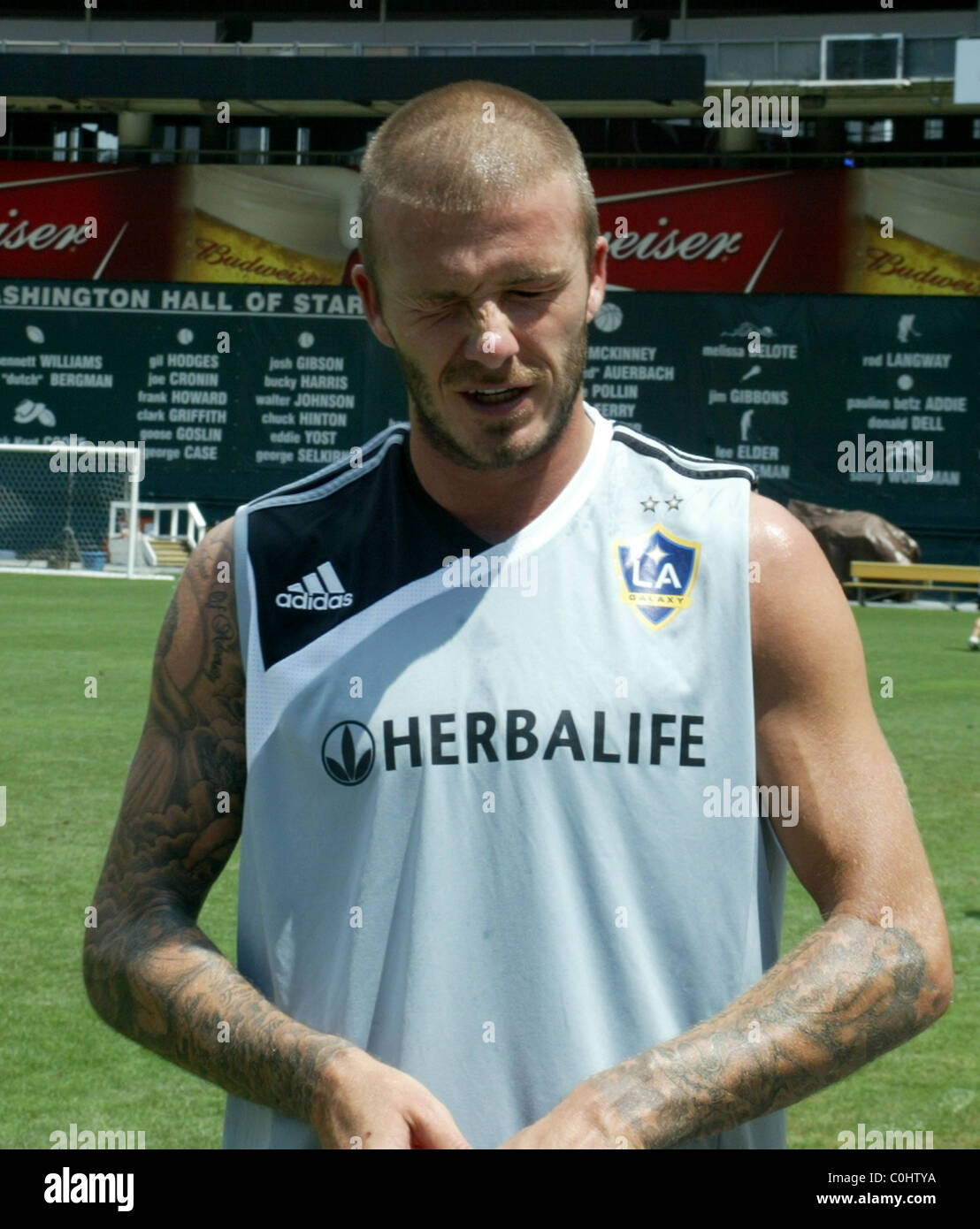 David Beckham joins his LA Galaxy team-mates to warm up at the RFK ...