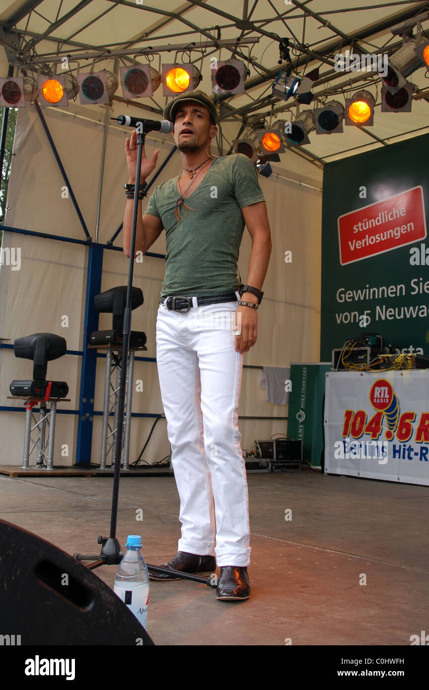 Mark Medlock performing live at a party for car dealership Kroymans. It ...