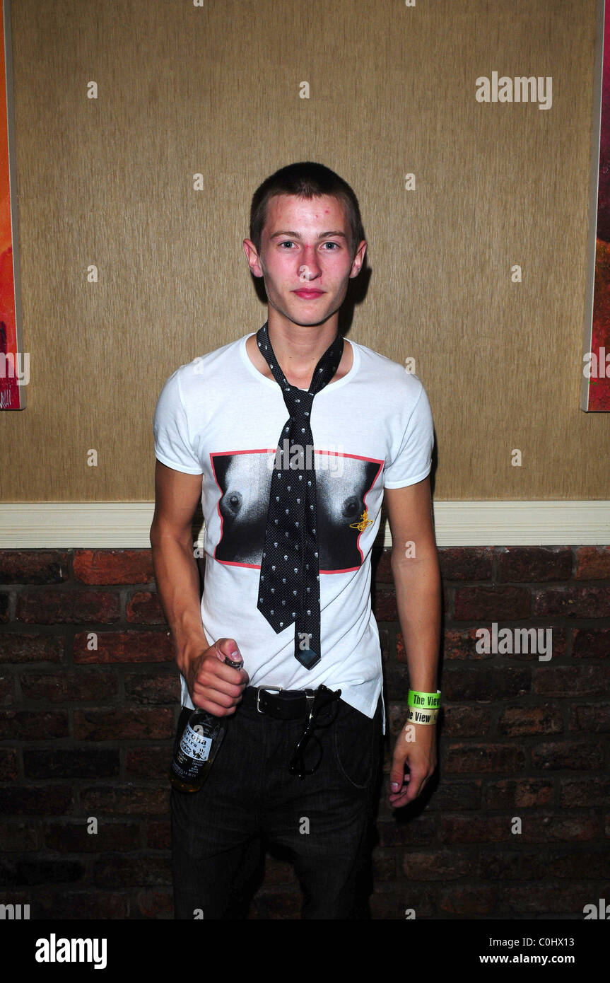 Elliott Tittensor