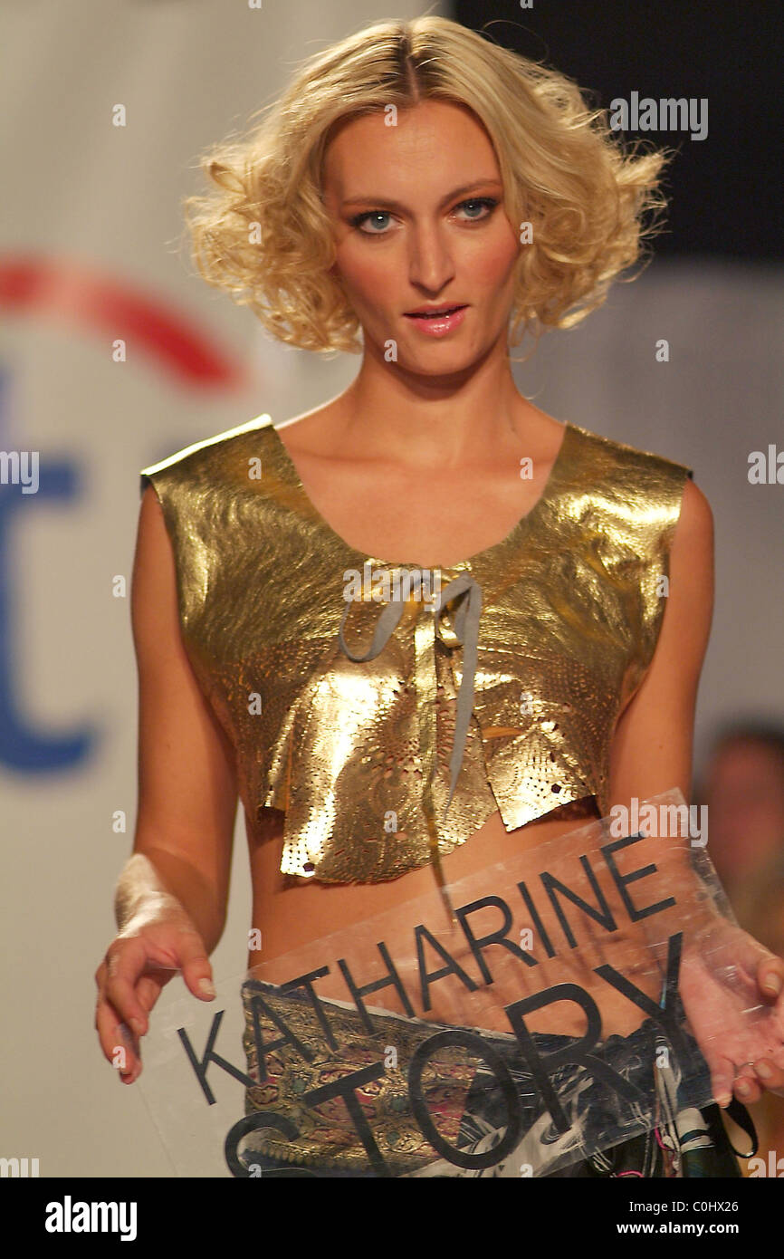 Model wearing Katherine Story GenArt's Shop Miami 2008 held at The ...