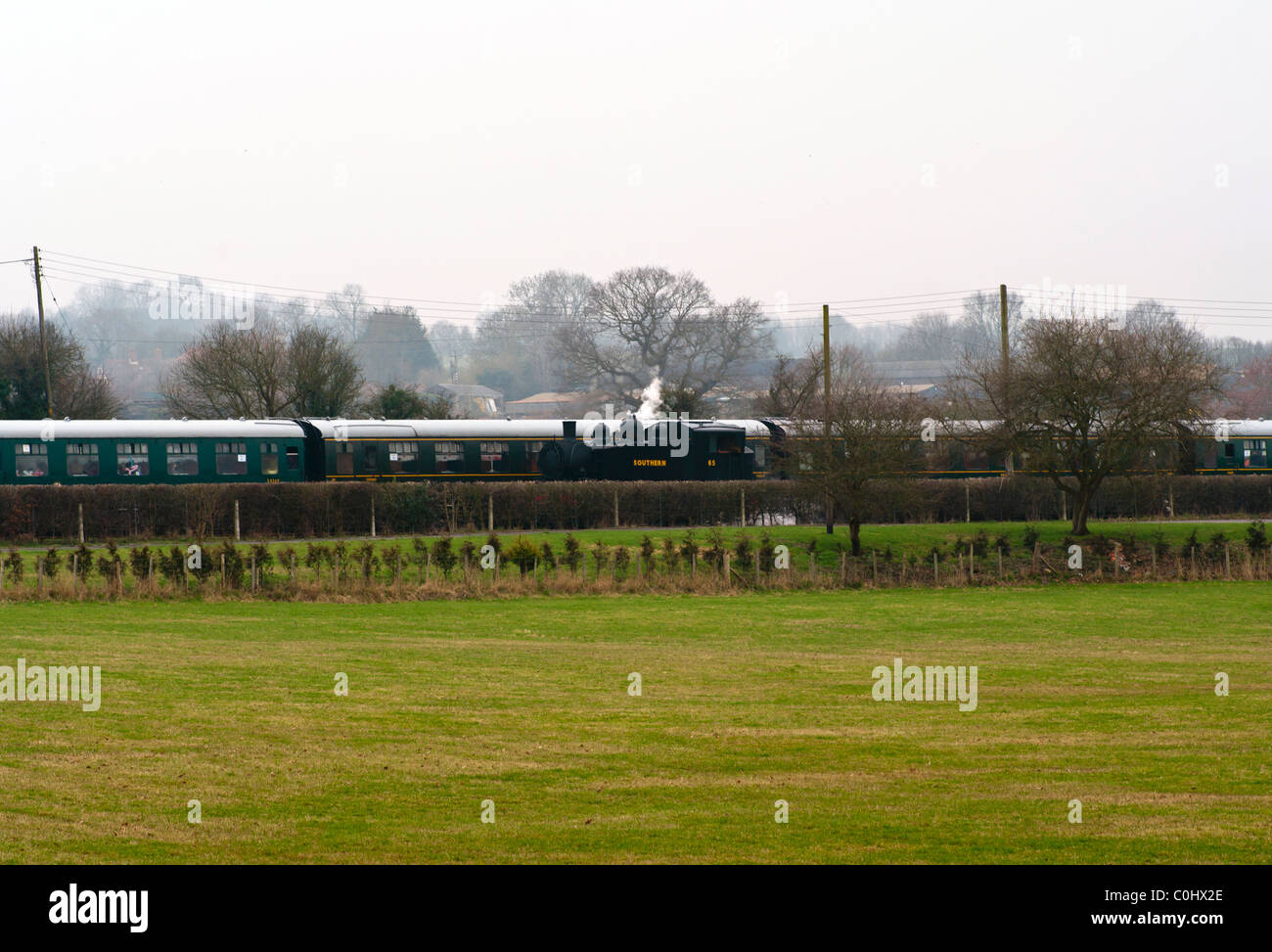 Kent railway station train hi-res stock photography and images - Alamy