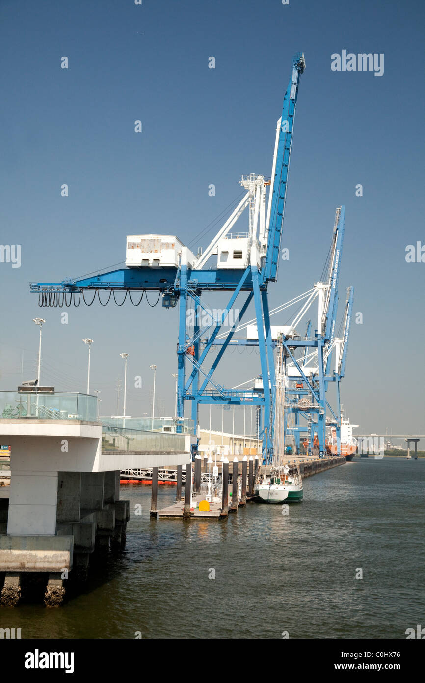 Charleston Boat Dock High Resolution Stock Photography and Images - Alamy