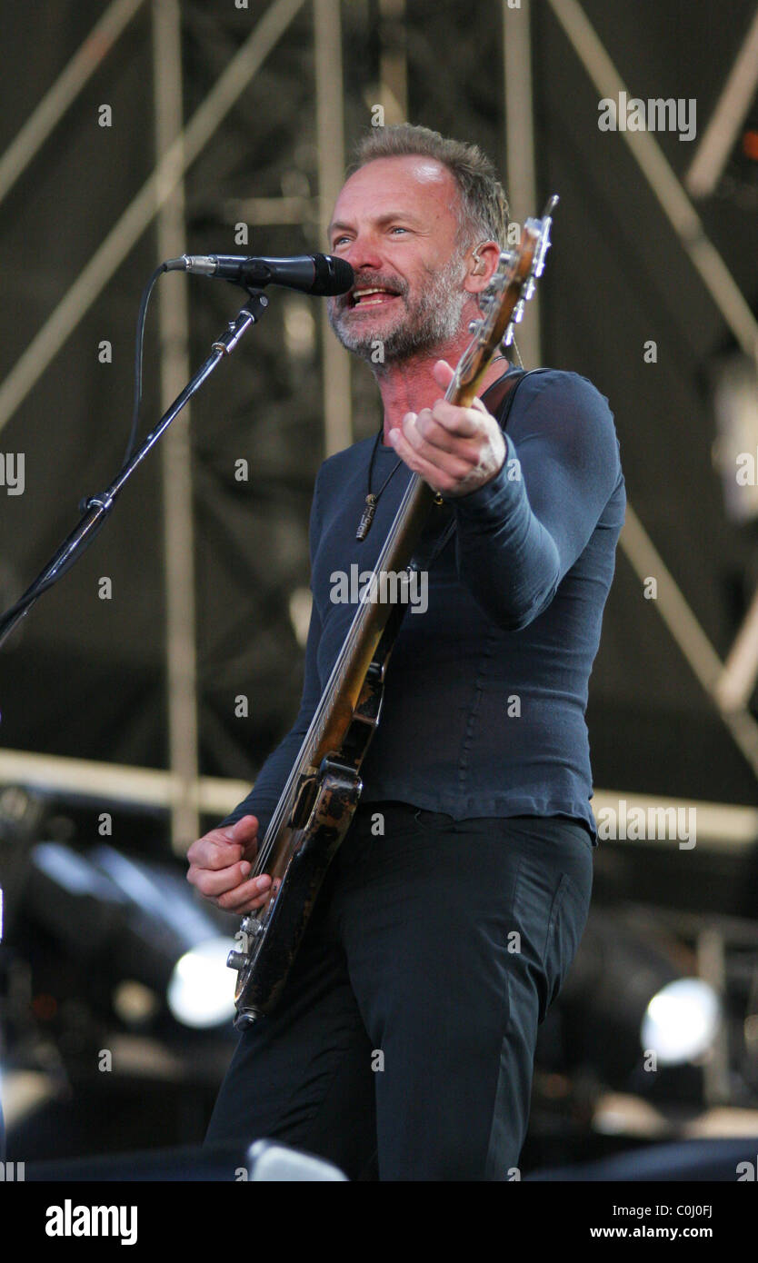 Sting play hi-res stock photography and images - Alamy