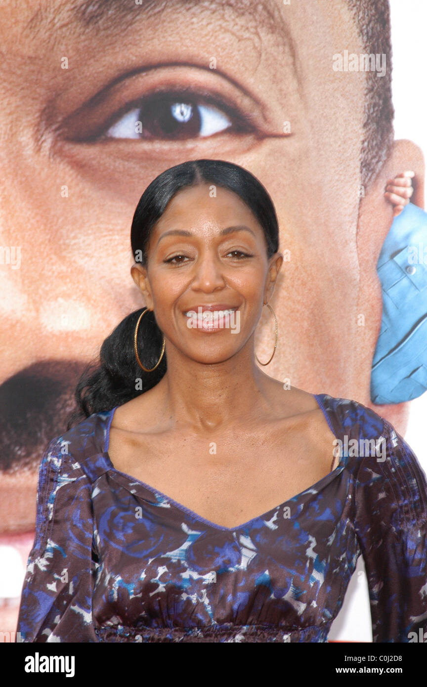 Robbie Reid World Premiere of "Meet Dave" at The Mann Village ...