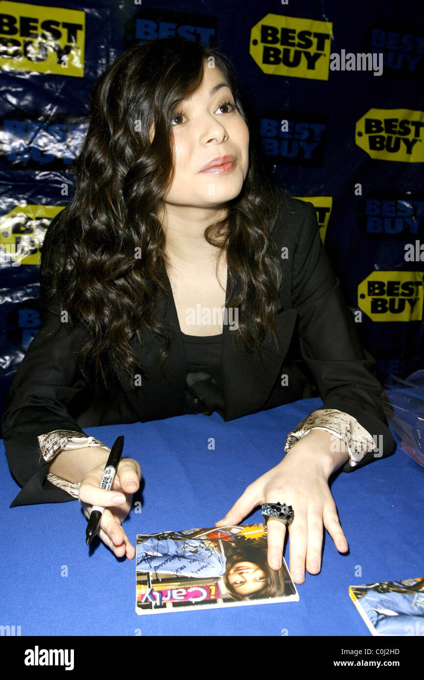 Miranda Cosgrove 2000