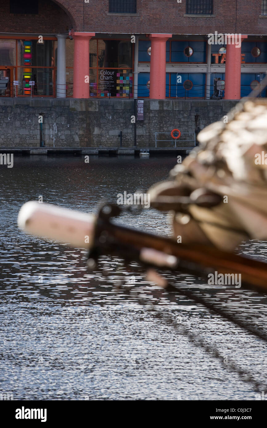 Tate Gallery Boat High Resolution Stock Photography and Images - Alamy