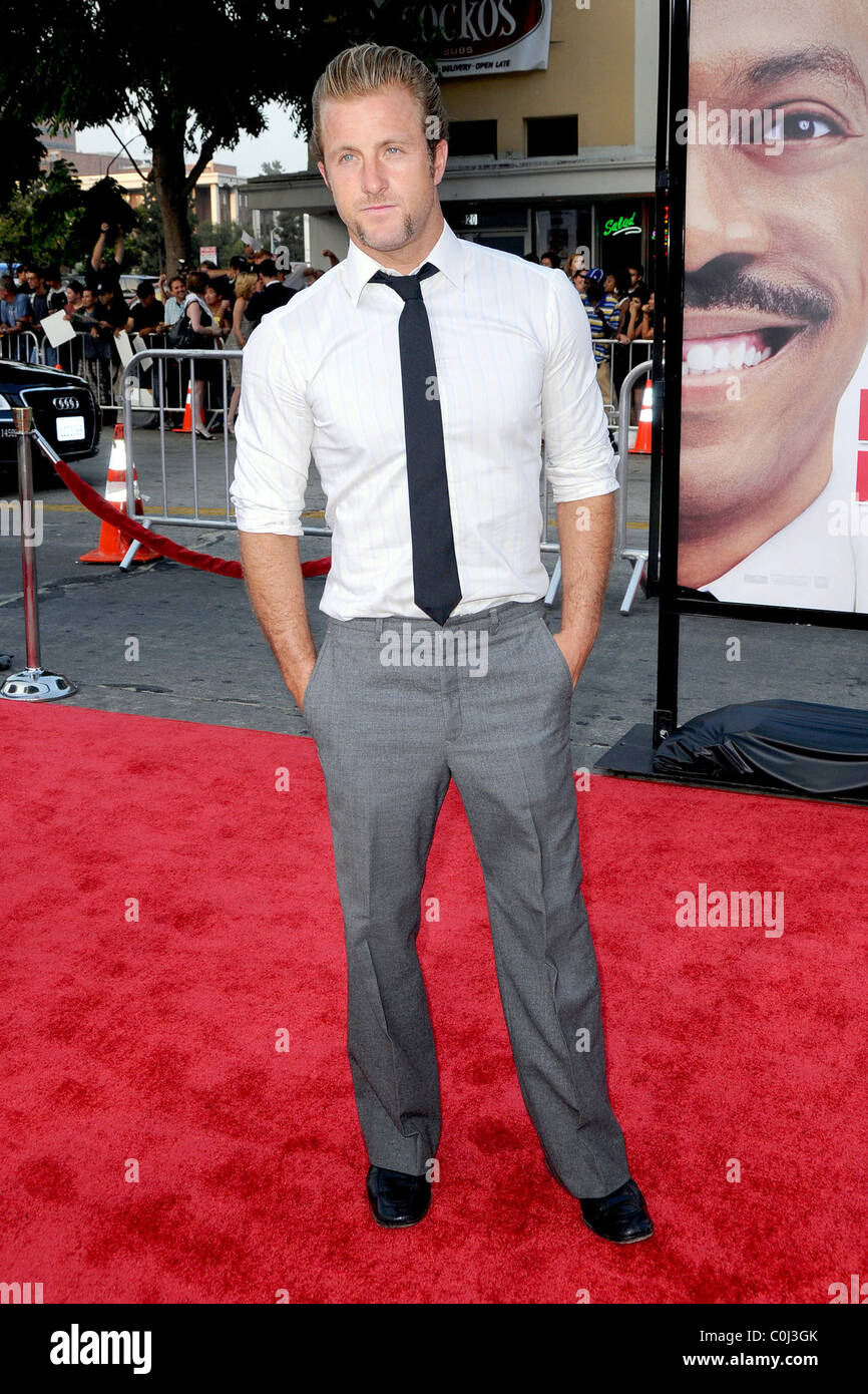 Scott Caan World Premiere of "Meet Dave" at The Mann Village - Arrivals ...