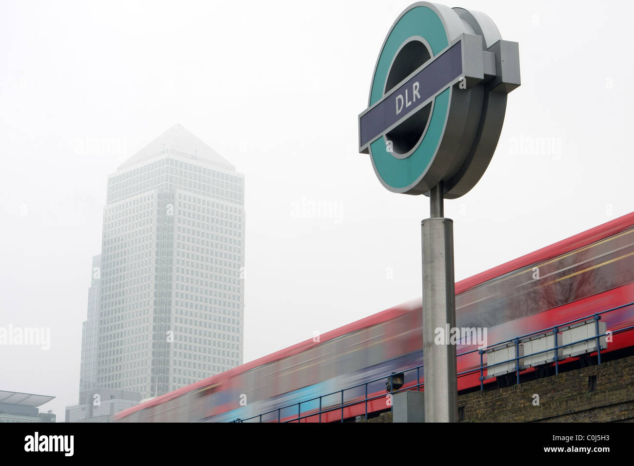 Dlr sign hi-res stock photography and images - Alamy
