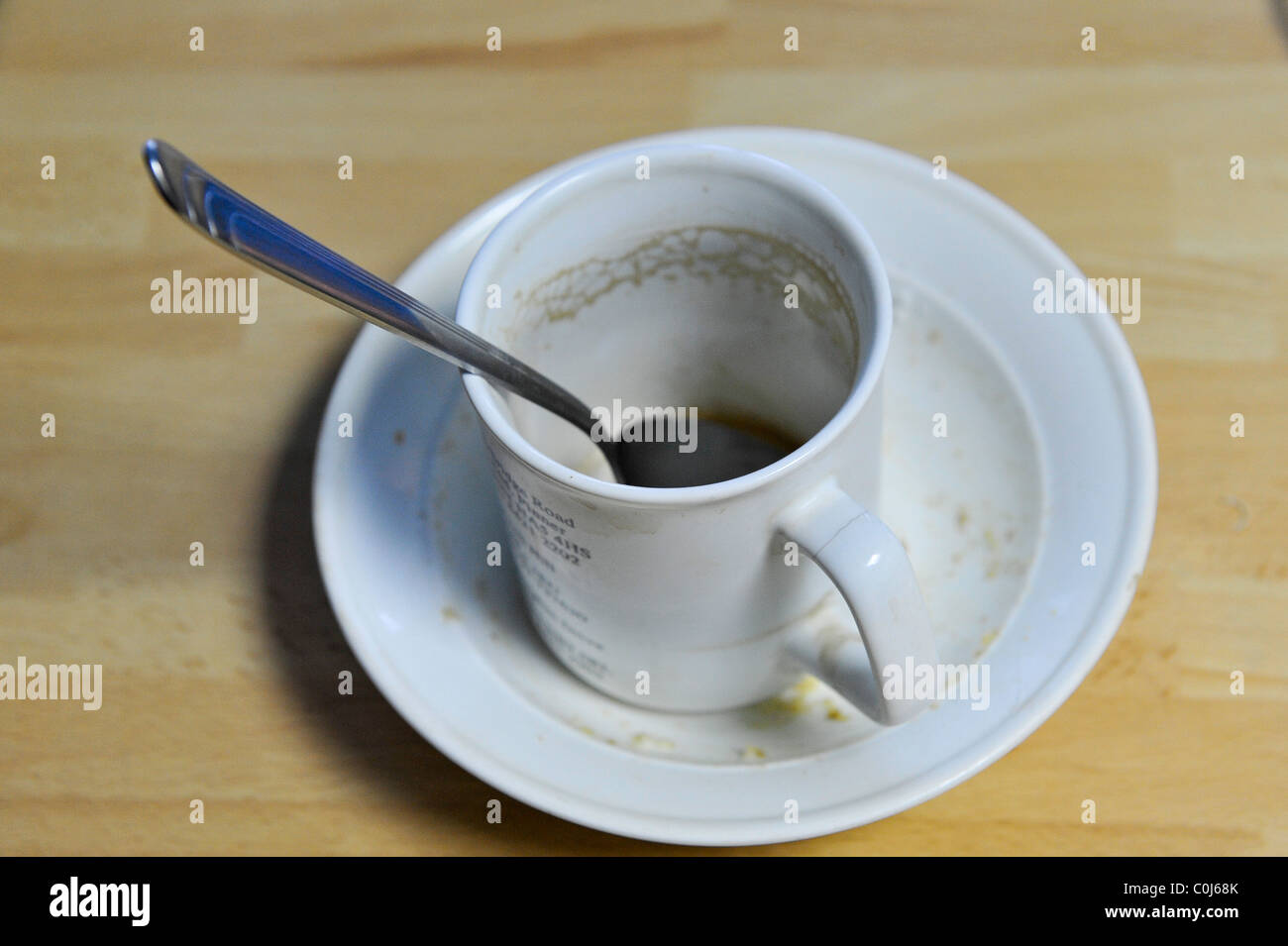 Dirty mug and bowl Stock Photo - Alamy