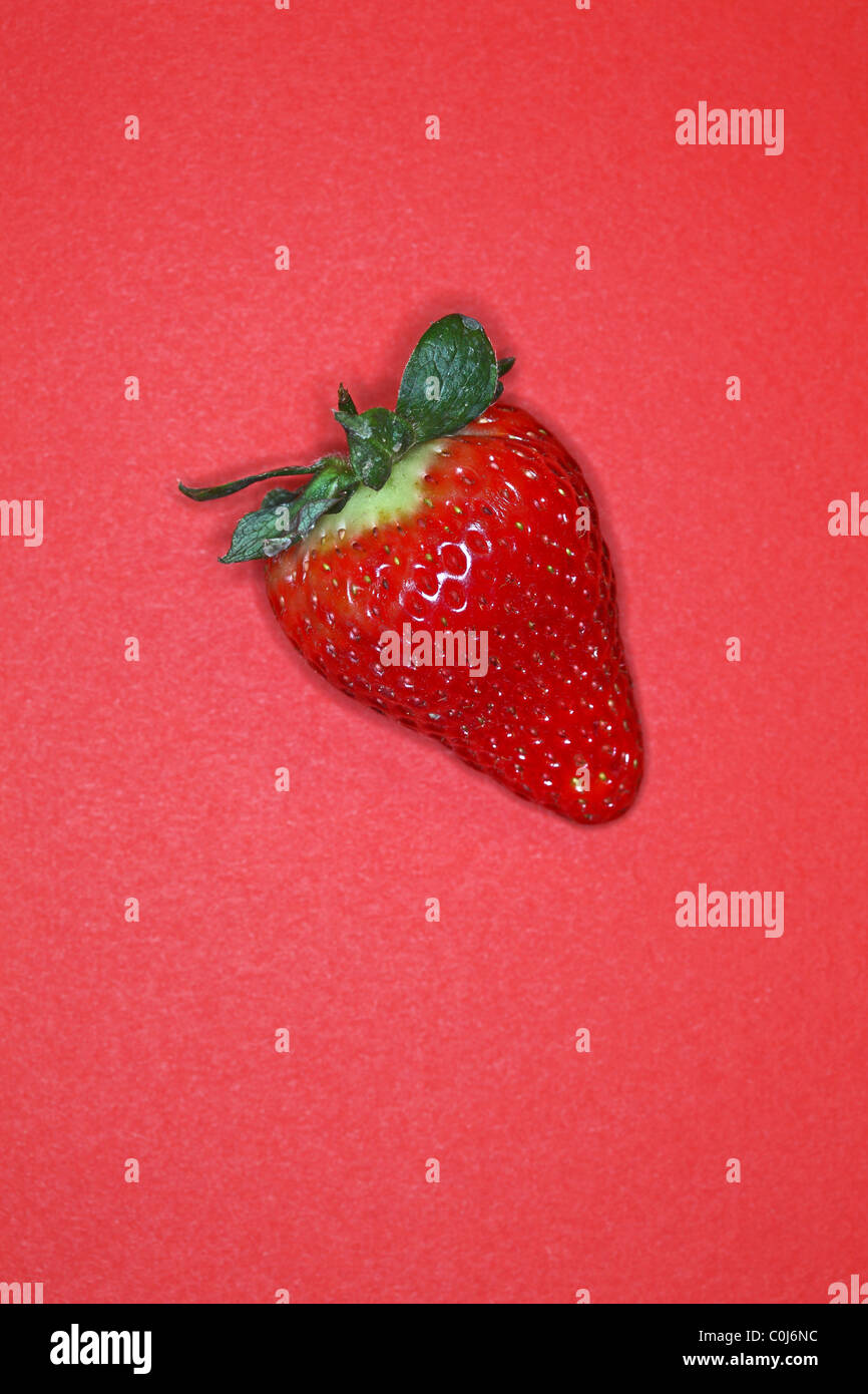 strawberry red background Stock Photo - Alamy